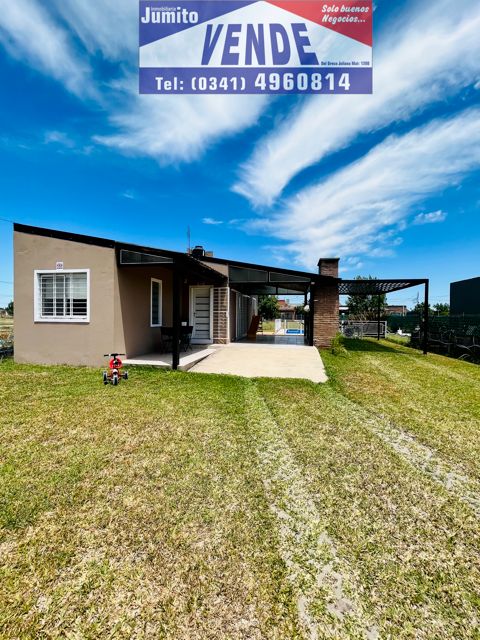 Casa en venta de 2 dormitorios c/ cochera en Roldán – Tu inmobiliaria en Roldan, Rosario, Santa Fe